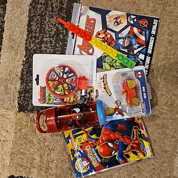 Marvel | Other | Nwt Marvel Avengers Kids 6piece Gift Bundle Set ...